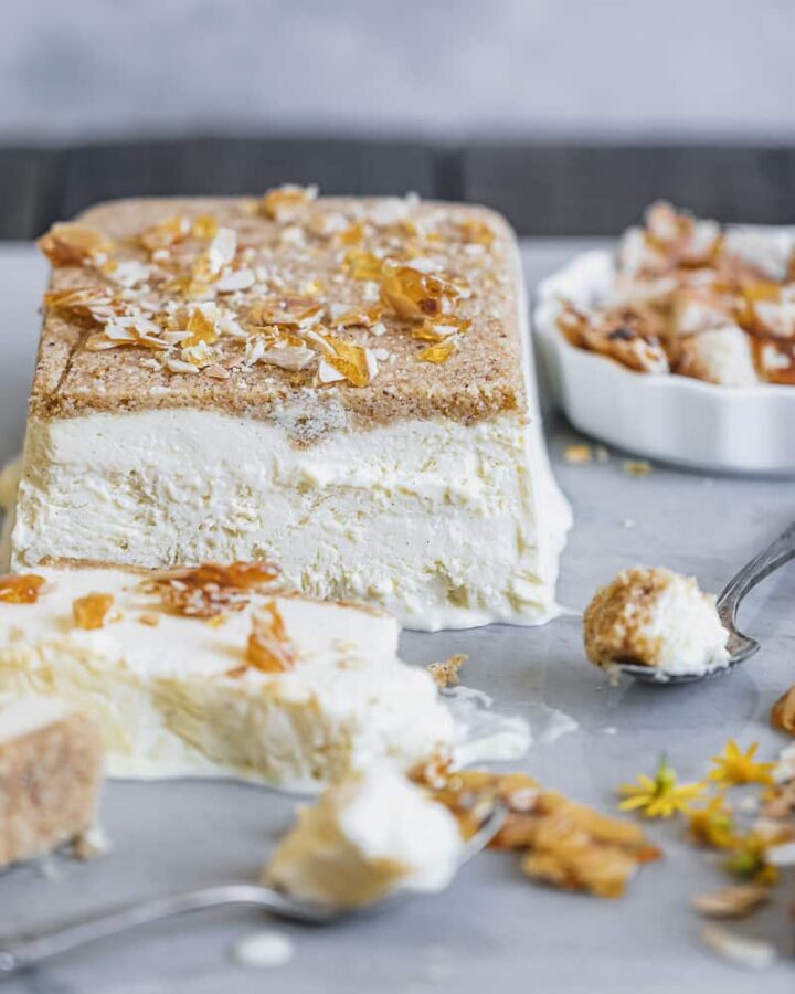 Lemon Olive Oil Semifreddo recipe - {easy almond biscotti crust}