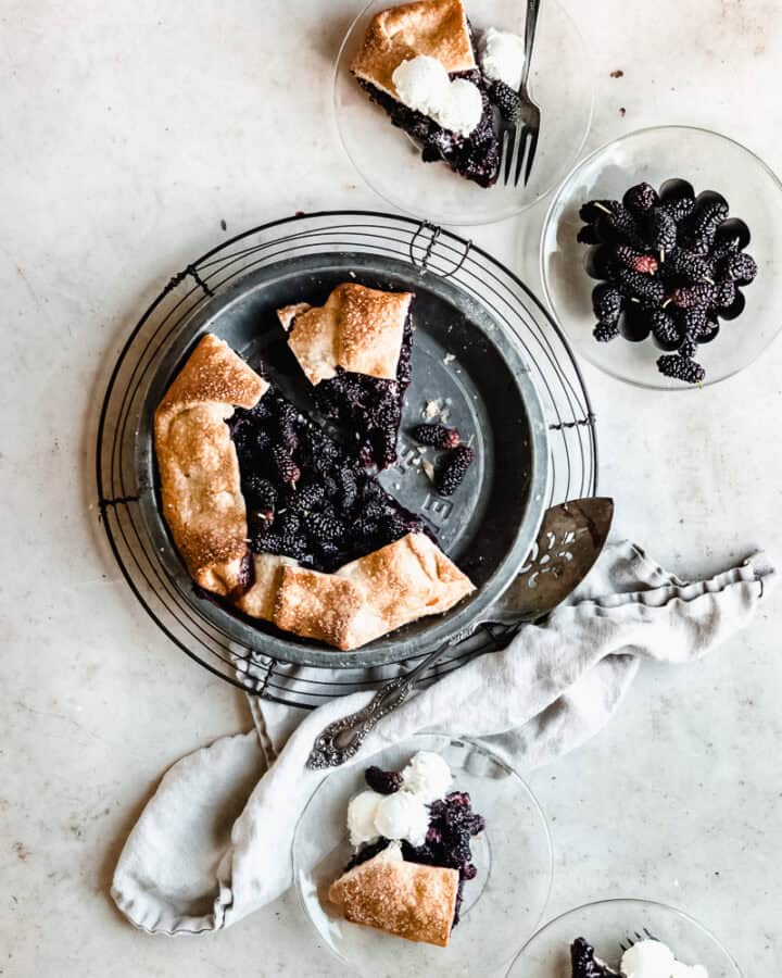 Mulberry Pie (easy + old-fashioned)
